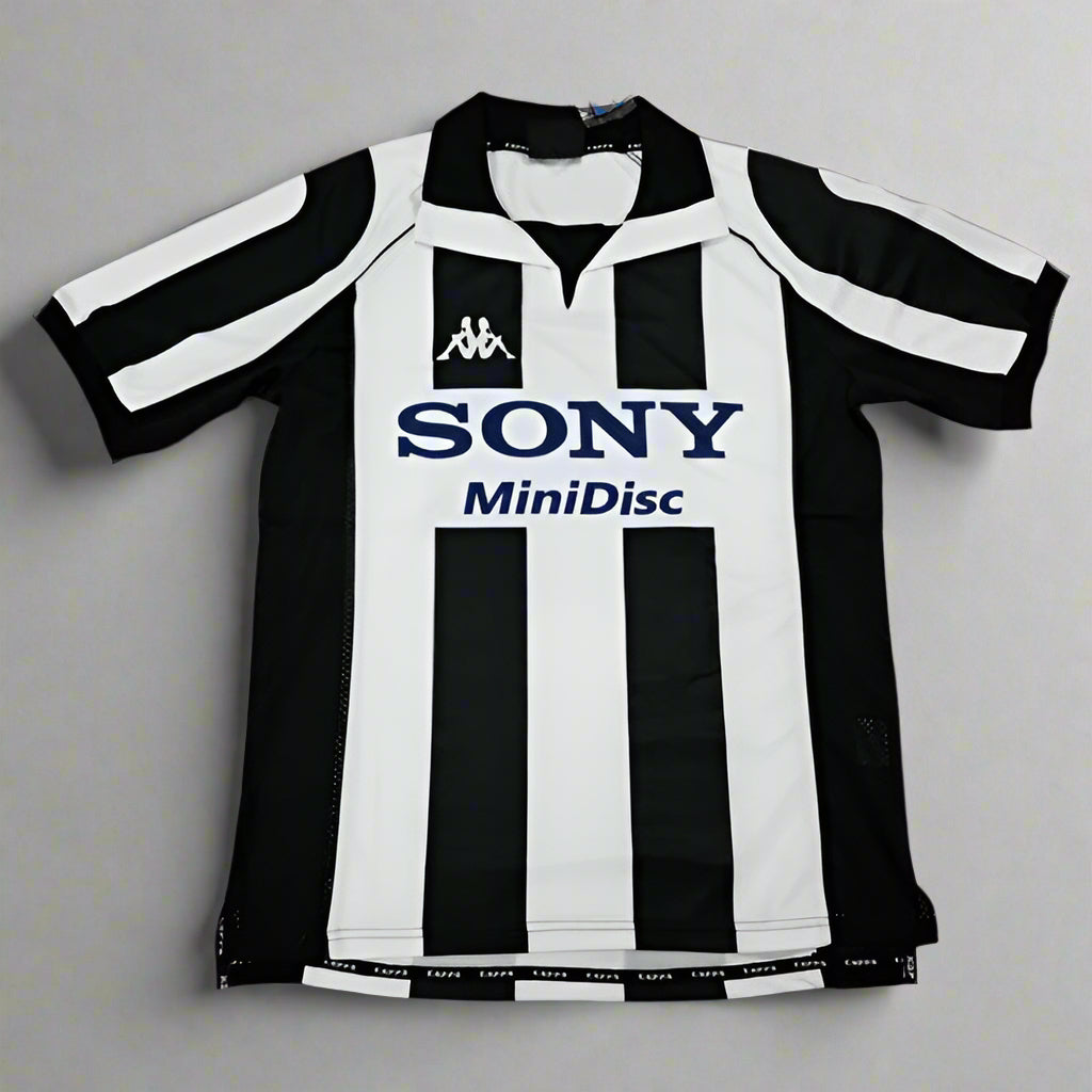 Juventus 97/98 Home Jersey – Retro Football Classics